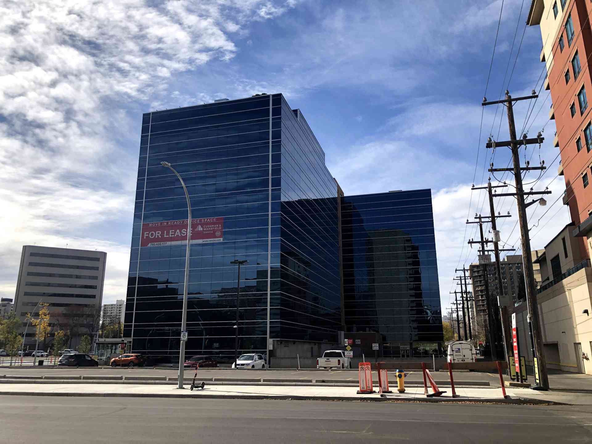 Impark #394 - E of Cactus Club & Behind Building Parking